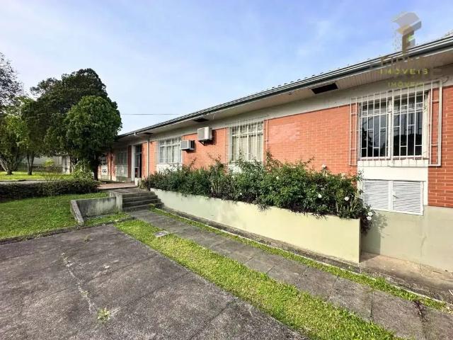 Casa / Sobrado Comercial para Locação em Curitiba/PR Boqueirão