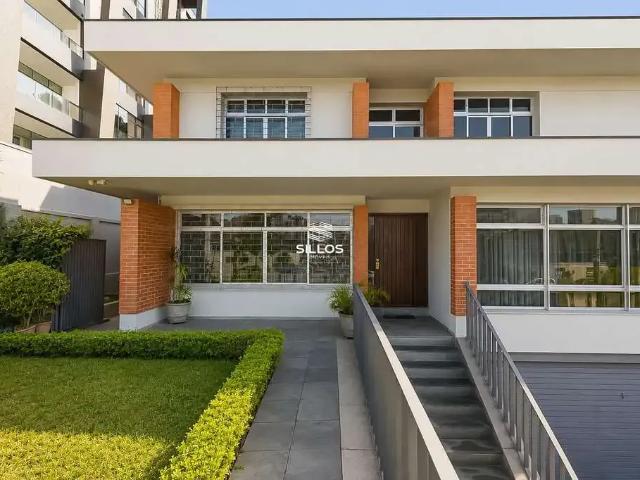 Casa / Sobrado Comercial para Locação em Curitiba/PR Batel