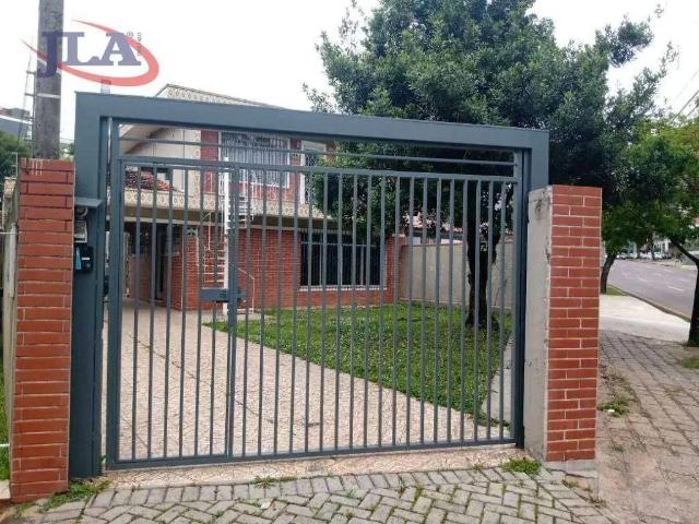 Casa / Sobrado Comercial para Locação em Curitiba/PR Bacacheri