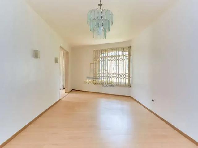 Casa / Sobrado Comercial para Locação em Curitiba/PR Jardim das Américas 3 Quartos