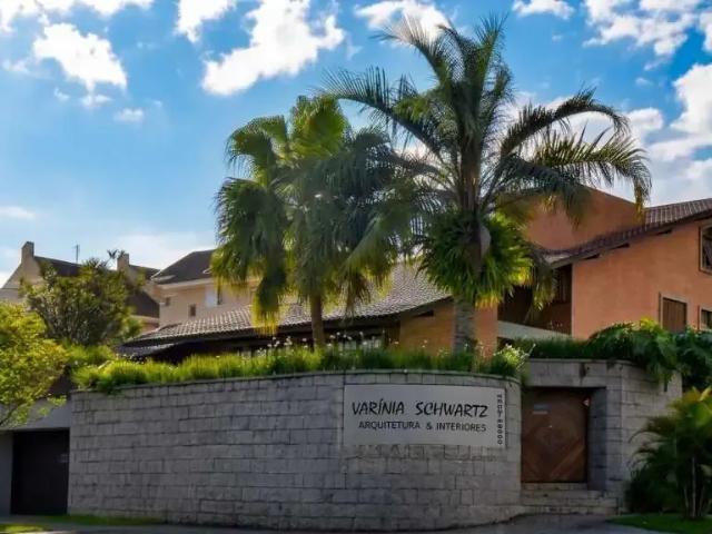 Casa / Sobrado Comercial para Locação em Curitiba/PR Jardim Social