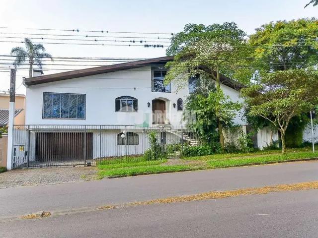 Casa / Sobrado Comercial para Locação em Curitiba/PR Seminário 6 Quartos