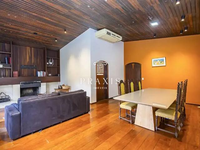 Casa / Sobrado Comercial para Locação em Curitiba/PR Vista Alegre 4 Quartos