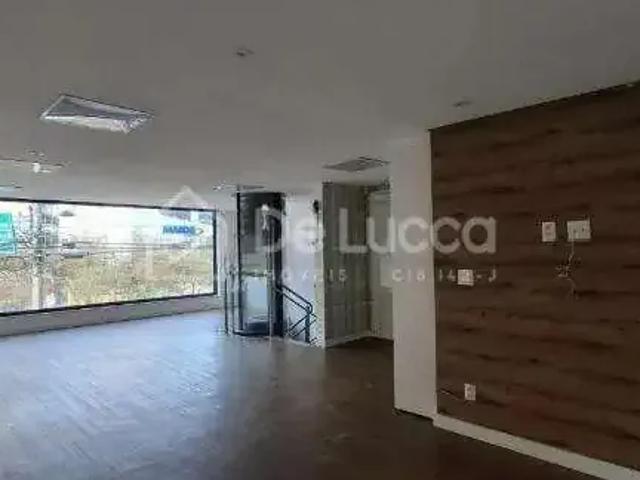 Casa / Sobrado Comercial para Locação em Campinas/SP Cambuí 4 Quartos