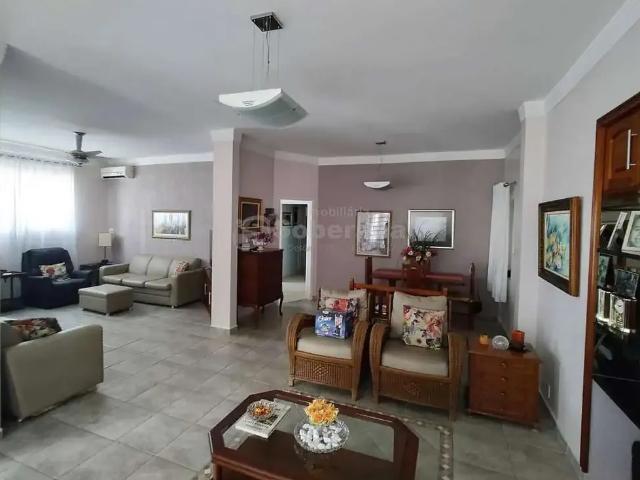 Casa / Sobrado Comercial para Locação em Campinas/SP Botafogo 5 Quartos