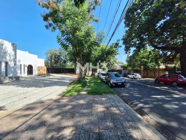 Casa / Sobrado Comercial para Locação em Campinas/SP Jardim das Paineiras 4 Quartos