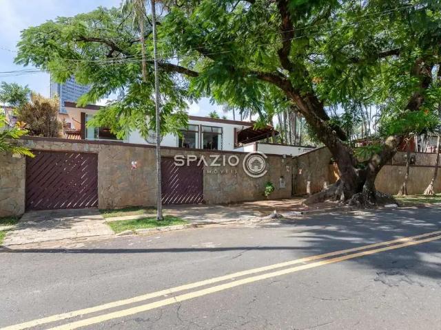 Casa / Sobrado Comercial para Locação em Campinas/SP Jardim das Paineiras 5 Quartos