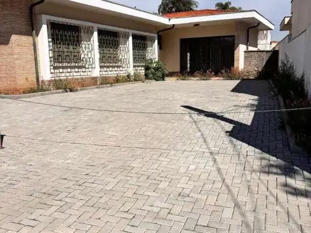 Casa / Sobrado Comercial para Locação em Campinas/SP Nova Campinas 1 Quartos