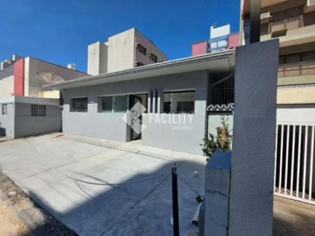 Casa / Sobrado Comercial para Locação em Campinas/SP Vila Itapura 3 Quartos
