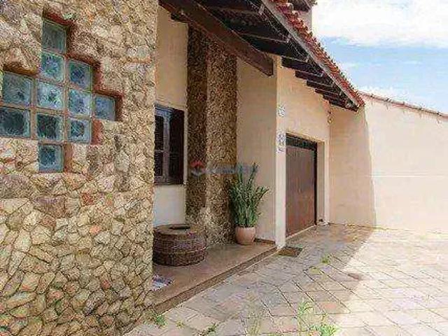 Casa / Sobrado Comercial para Locação em Canoas/RS Nossa Senhora das Graças 4 Quartos