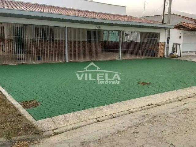 Casa / Sobrado Comercial para Locação em Caraguatatuba/SP Jardim das Gaivotas 10 Quartos