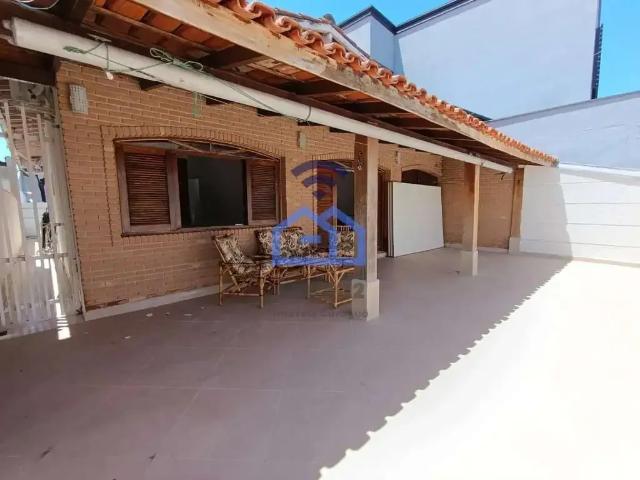 Casa / Sobrado Comercial para Locação em Caraguatatuba/SP Jardim Primavera