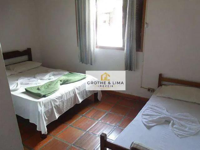 Casa / Sobrado Comercial para Locação em Caraguatatuba/SP Massaguaçu 23 Quartos