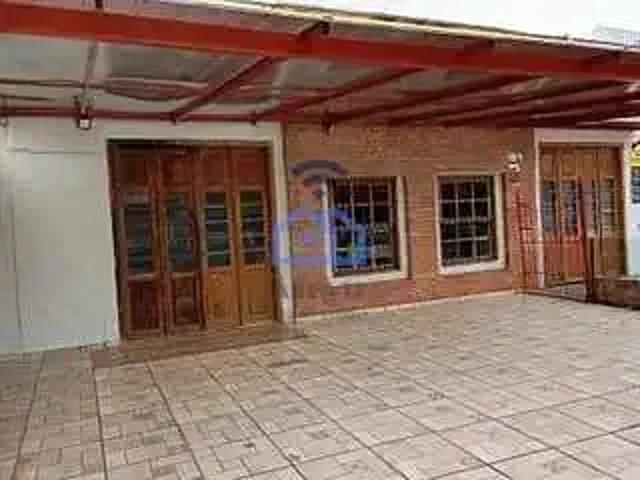 Casa / Sobrado Comercial para Locação em Caraguatatuba/SP Sumaré