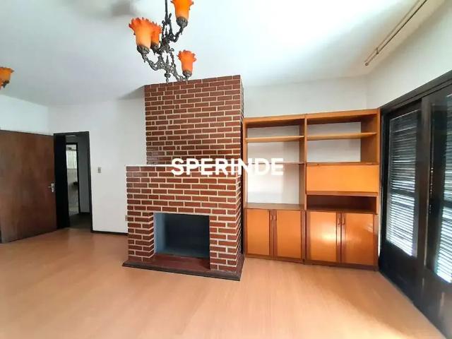Casa / Sobrado Comercial para Locação em Caxias do Sul/RS Panazzolo 3 Quartos