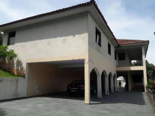 Casa / Sobrado Comercial para Locação em Cotia/SP Granja Viana 4 Quartos