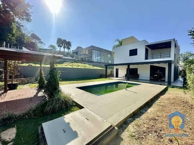 Casa / Sobrado Comercial para Locação em Cotia/SP Granja Viana 4 Quartos
