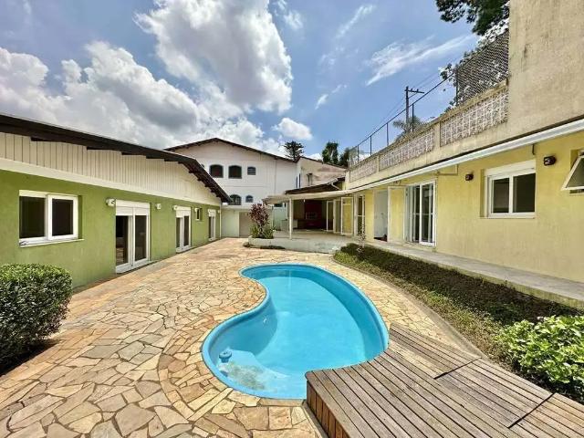 Casa / Sobrado Comercial para Locação em Cotia/SP Granja Viana