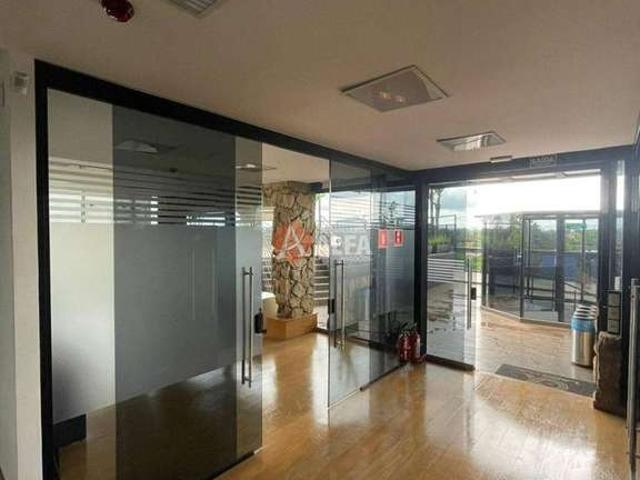 Casa / Sobrado Comercial para Locação em Cotia/SP Jardim Lambreta