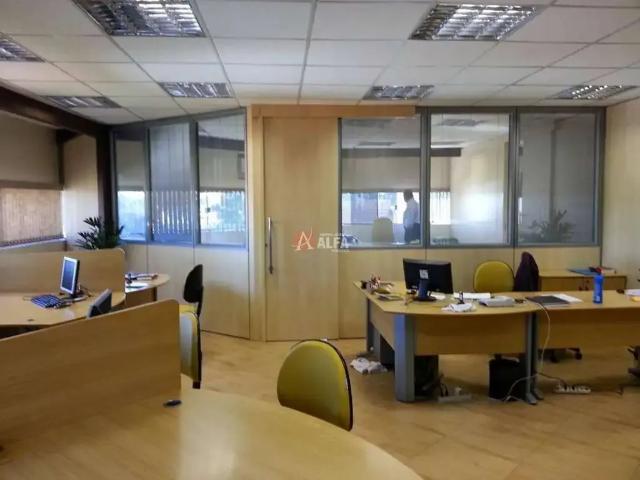Casa / Sobrado Comercial para Locação em Cotia/SP Jardim Lambreta