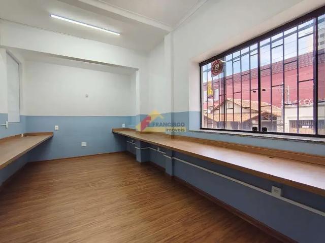 Casa / Sobrado Comercial para Locação em Divinópolis/MG Centro