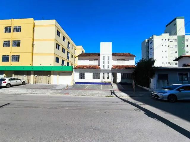 Casa / Sobrado Comercial para Locação em Florianópolis/SC Trindade 1 Quartos