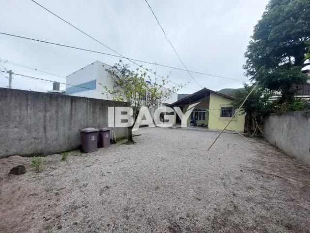 Casa / Sobrado Comercial para Locação em Florianópolis/SC Monte Verde
