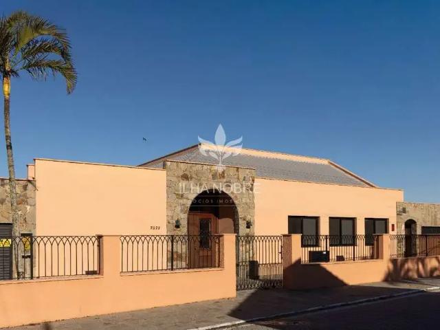 Casa / Sobrado Comercial para Locação em Florianópolis/SC Ribeirão da Ilha