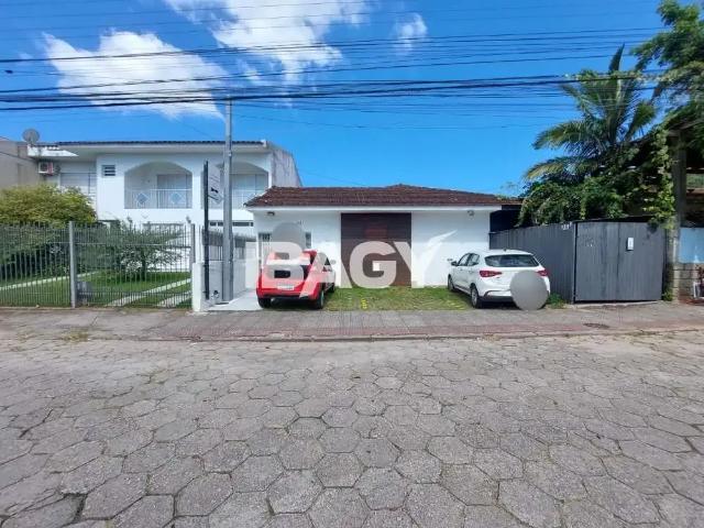 Casa / Sobrado Comercial para Locação em Florianópolis/SC Santa Mônica