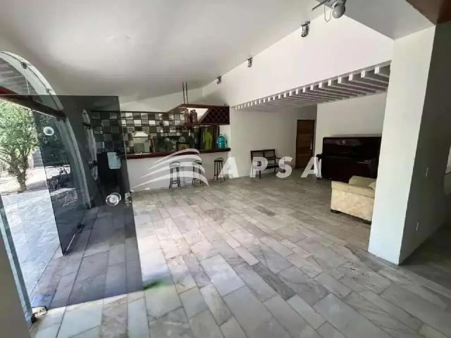 Casa / Sobrado Comercial para Locação em Fortaleza/CE Meireles 7 Quartos