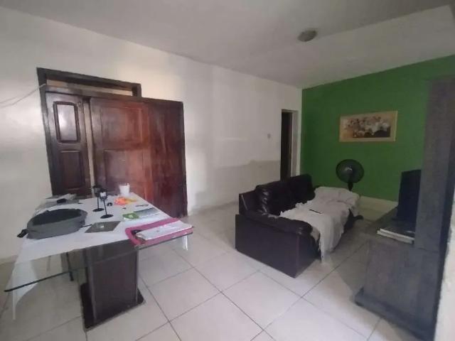 Casa / Sobrado Comercial para Locação em Fortaleza/CE Parangaba 2 Quartos