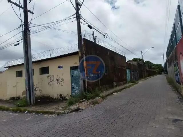 Casa / Sobrado Comercial para Locação em Fortaleza/CE Parangaba