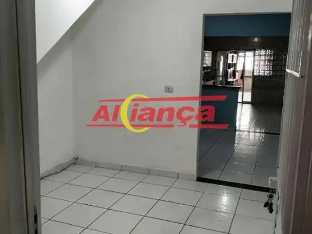 Casa / Sobrado Comercial para Locação em Guarulhos/SP Macedo 1 Quartos