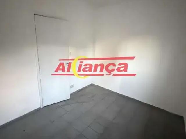 Casa / Sobrado Comercial para Locação em Guarulhos/SP Macedo 2 Quartos