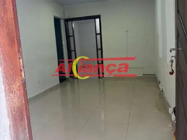 Casa / Sobrado Comercial para Locação em Guarulhos/SP Centro 1 Quartos