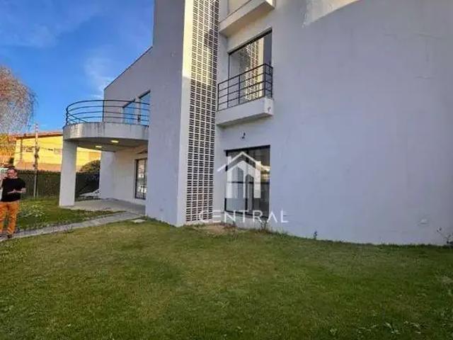 Casa / Sobrado Comercial para Locação em Guarulhos/SP Cidade Maia 13 Quartos