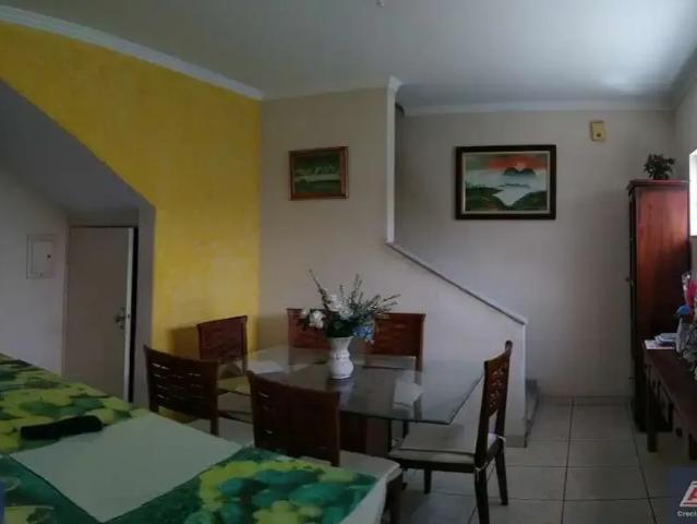Casa / Sobrado Comercial para Locação em Guarulhos/SP Gopoúva 3 Quartos