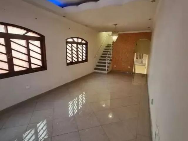 Casa / Sobrado Comercial para Locação em Guarulhos/SP Jardim Zaira 3 Quartos