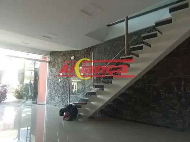 Casa / Sobrado Comercial para Locação em Guarulhos/SP Jardim Maia 4 Quartos