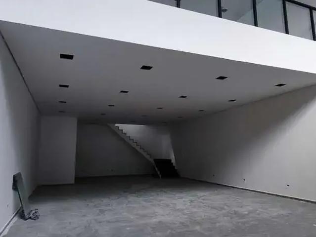 Casa / Sobrado Comercial para Locação em Guarulhos/SP Jardim Santa Edwirges 2 Quartos