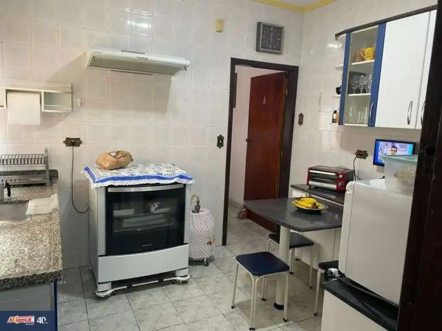 Casa / Sobrado Comercial para Locação em Guarulhos/SP Parque Renato Maia 3 Quartos