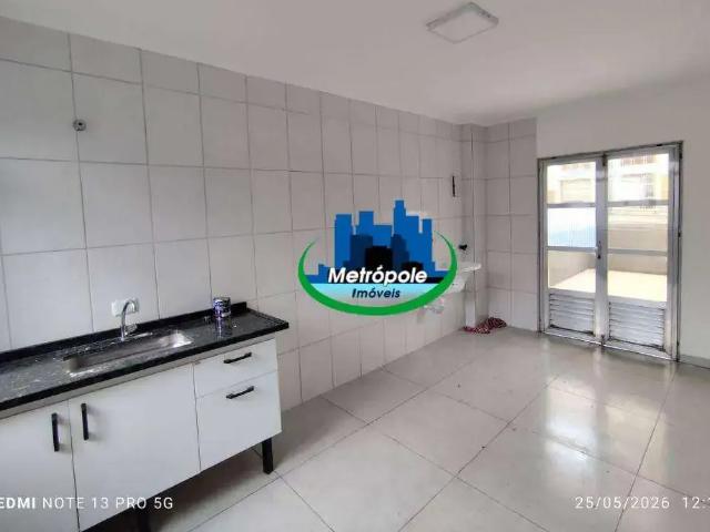 Casa / Sobrado Comercial para Locação em Guarulhos/SP Vila Galvão 2 Quartos