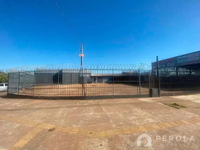 Casa / Sobrado Comercial para Locação em Goiânia/GO Cidade Jardim 2 Quartos