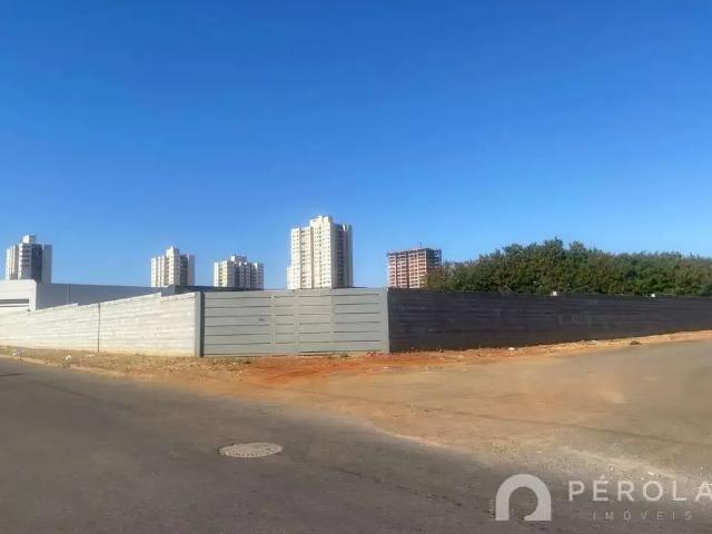Casa / Sobrado Comercial para Locação em Goiânia/GO Parque Oeste Industrial