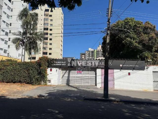 Casa / Sobrado Comercial para Locação em Goiânia/GO Setor Leste Universitário 5 Quartos