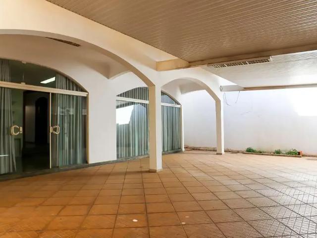 Casa / Sobrado Comercial para Locação em Goiânia/GO Setor Marista 4 Quartos
