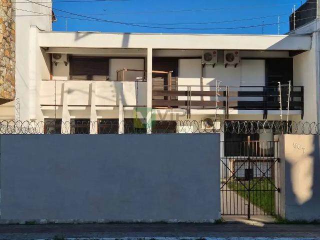 Casa / Sobrado Comercial para Locação em Itajaí/SC Centro 6 Quartos