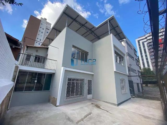 Casa / Sobrado Comercial para Locação em Juiz de Fora/MG Bom Pastor 14 Quartos