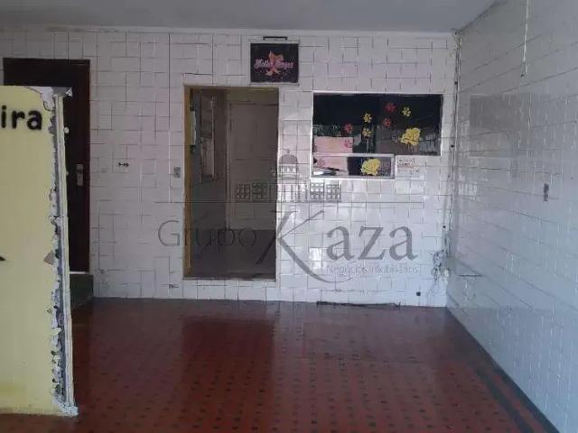 Casa / Sobrado Comercial para Locação em Jacareí/SP Vila Formosa