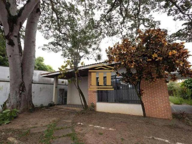 Casa / Sobrado Comercial para Locação em Jacareí/SP Centro 3 Quartos